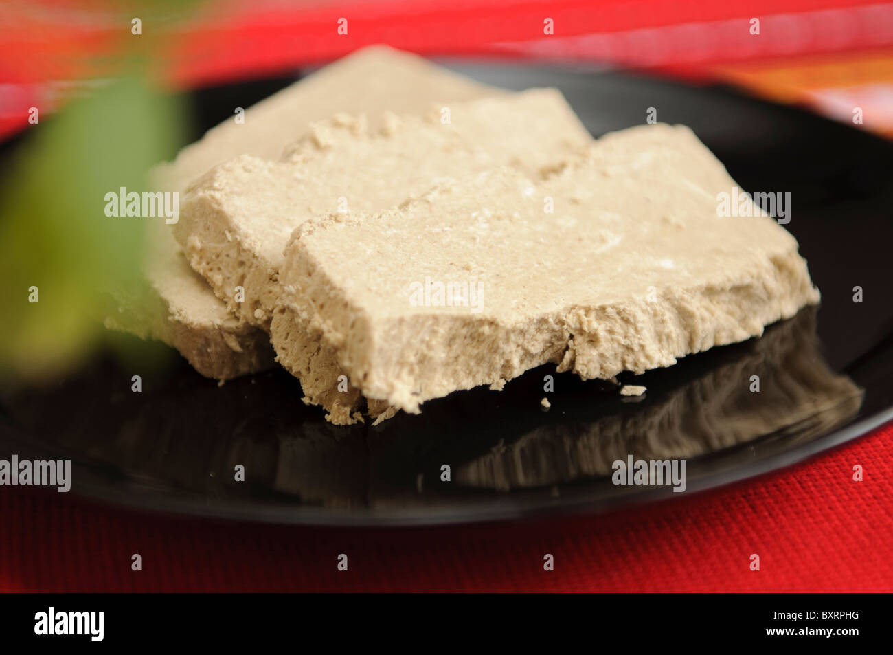 Sunflower halawa hi-res stock photography and images - Alamy