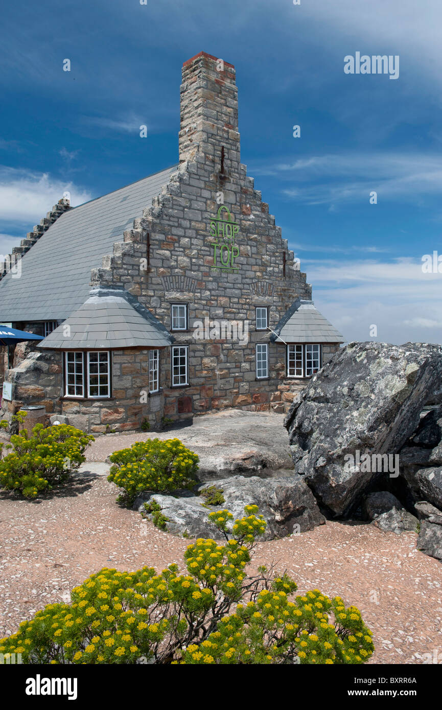 Cape town restaurant table mountain hi-res stock photography and images ...