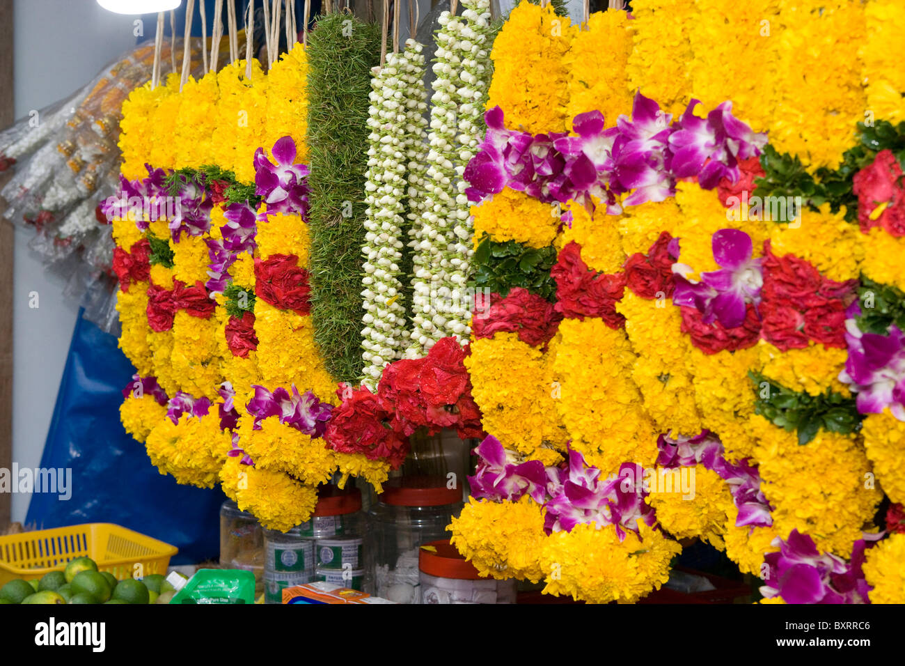 Singapore, Little India, Flower garlands Stock Photo - Alamy