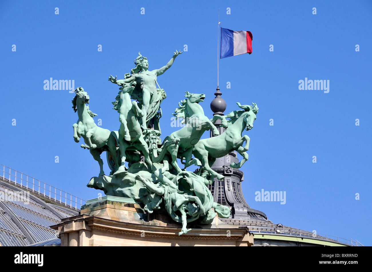 Rive droite hi-res stock photography and images - Alamy