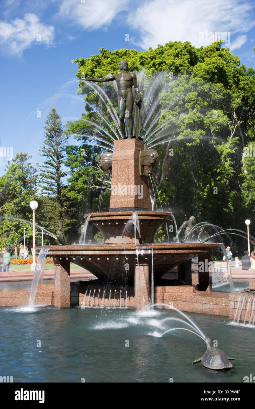 Statue sydney australia hi-res stock photography and images - Alamy