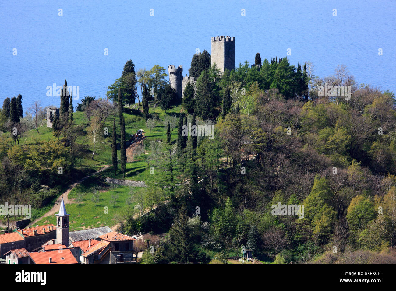 Castello di vezio hi-res stock photography and images - Alamy