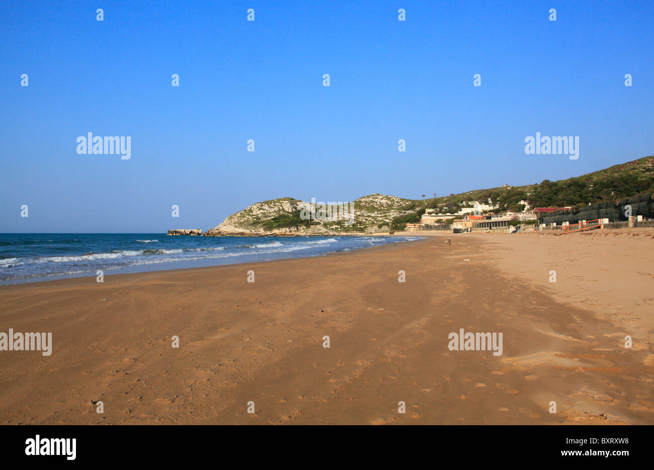 Baia di Manaccora, beach between Vieste and Peschici, Gargano ...
