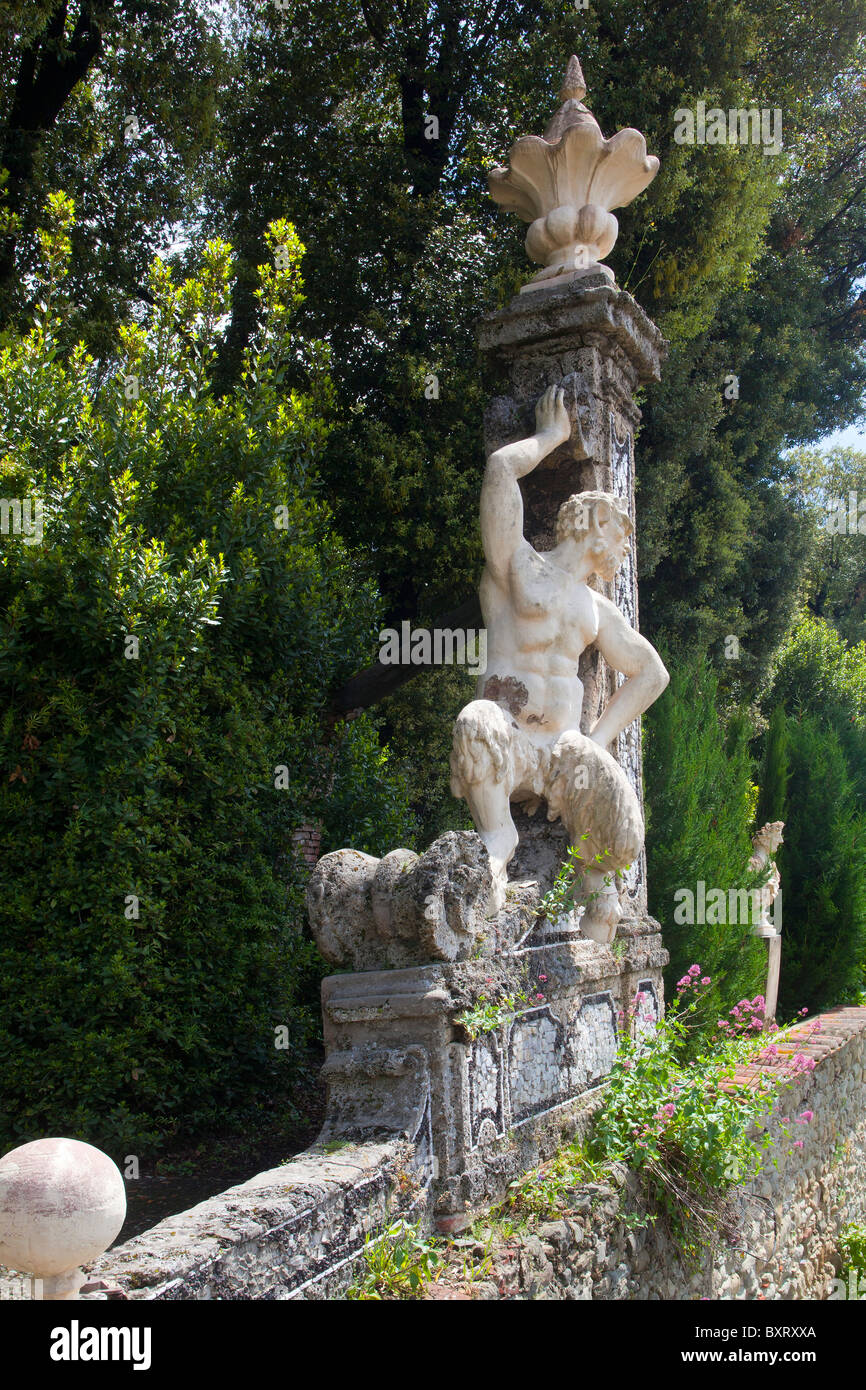 Satiro statue hi-res stock photography and images - Alamy