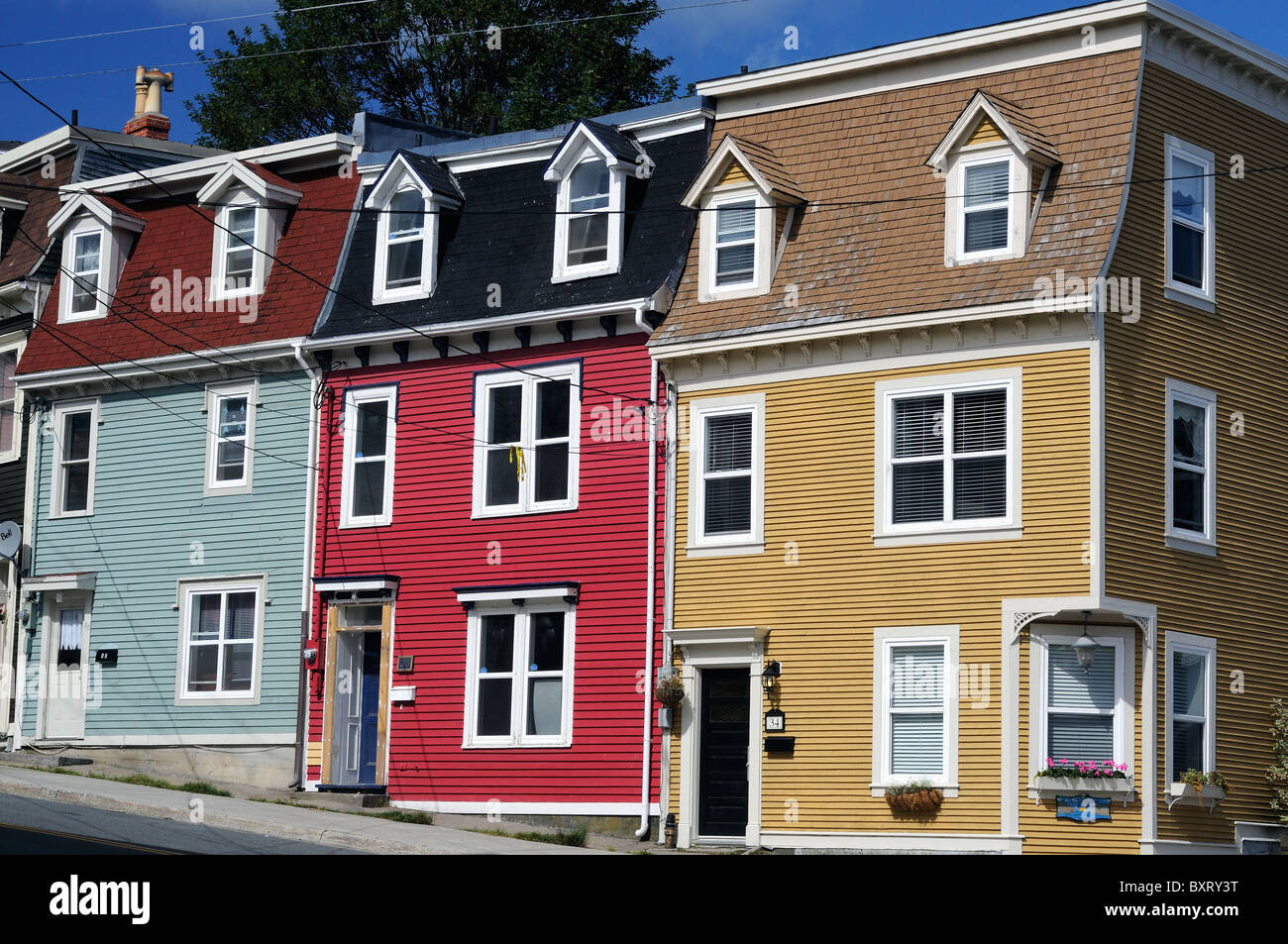 Newfoundland homes houses hi-res stock photography and images - Alamy