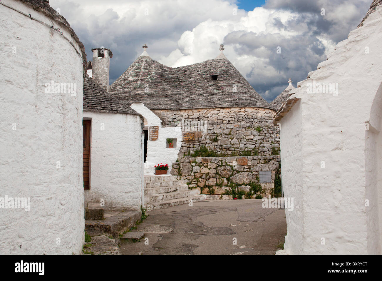 Trullo Siamese, Alberobello, Apulia, Italy Stock Photo - Alamy