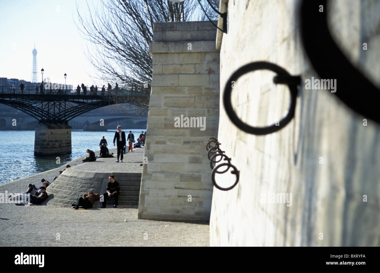 Embankment Of River Seine Stock Photo - Alamy