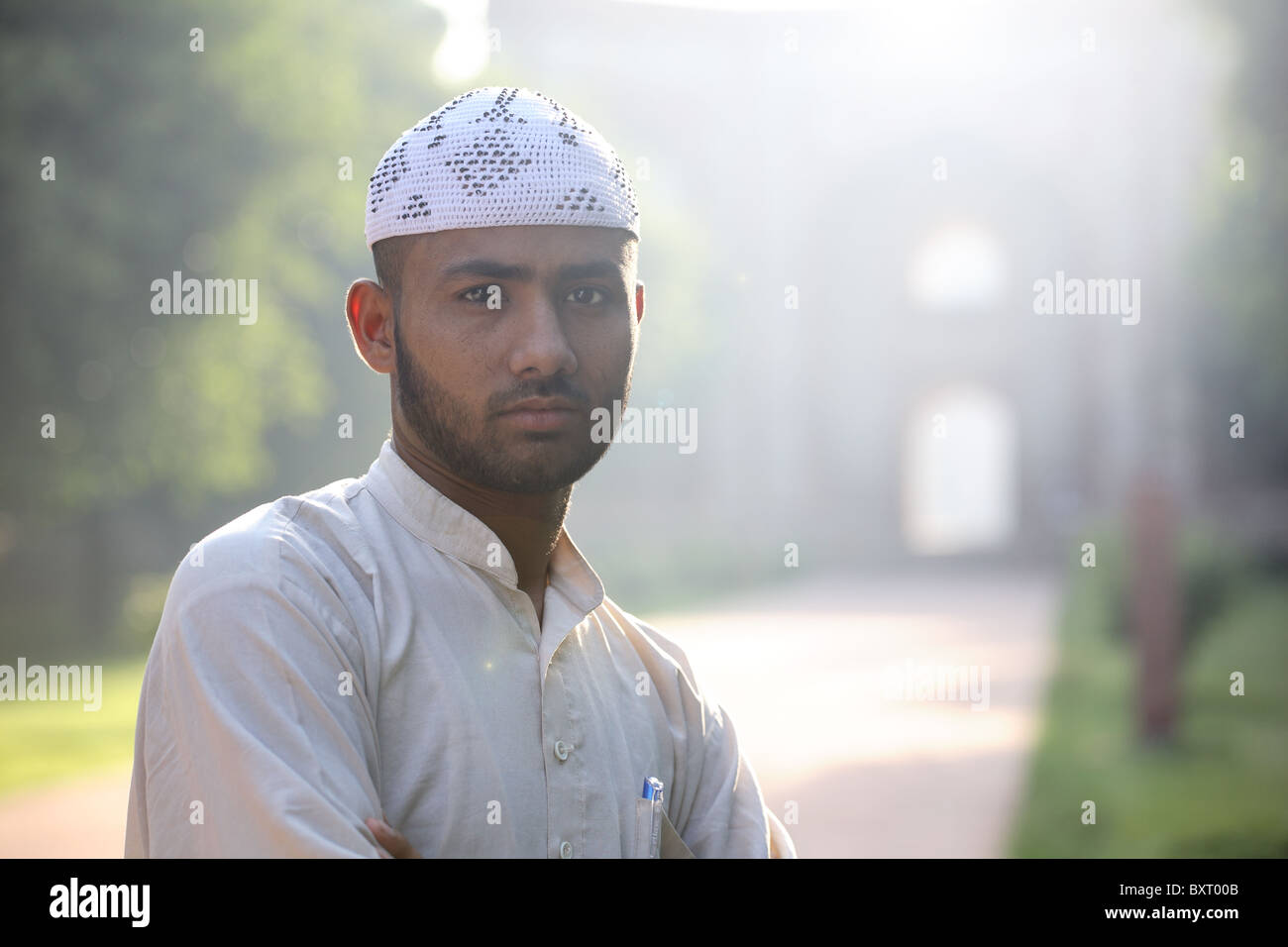 India muslim man hi-res stock photography and images - Alamy