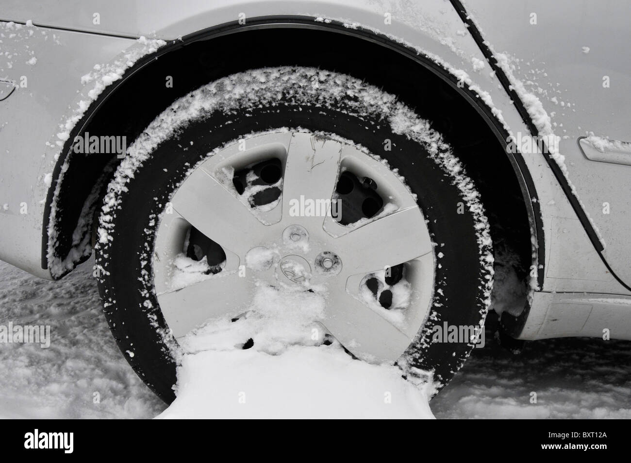 Iced wheel hi-res stock photography and images - Alamy