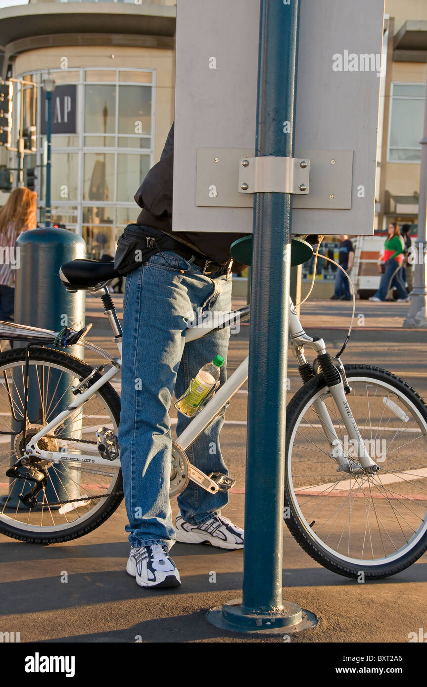 Bike directions hi-res stock photography and images - Alamy