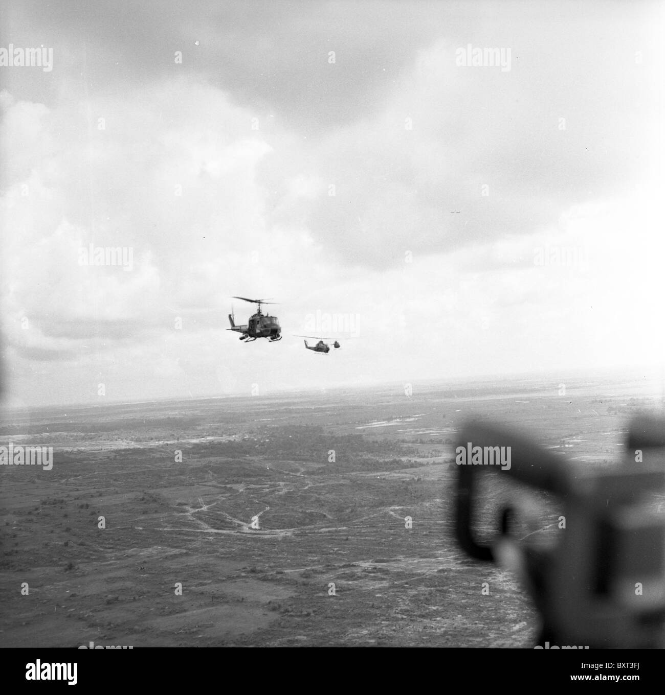 Helicopter vietnam 1968 hi-res stock photography and images - Alamy