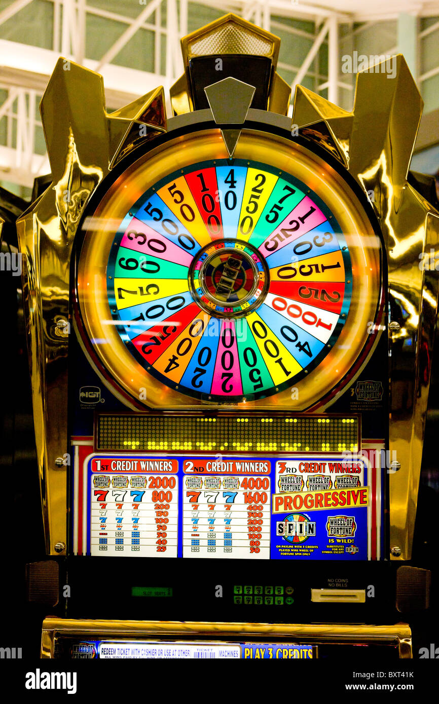 Las vegas slot machine close up hi-res stock photography and images - Alamy