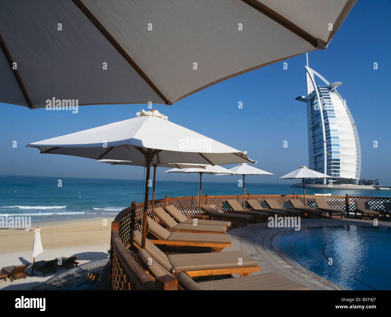 Umbrella structure hi-res stock photography and images - Alamy