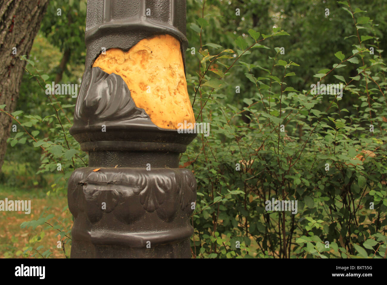 A damaged street lamp in a park in Iasi Stock Photo - Alamy