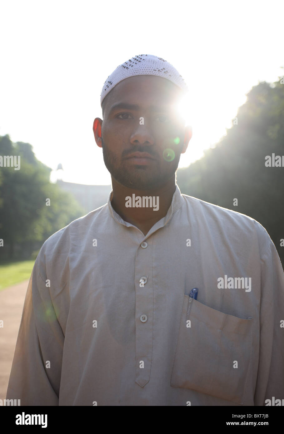 Indian muslim man hi-res stock photography and images - Alamy