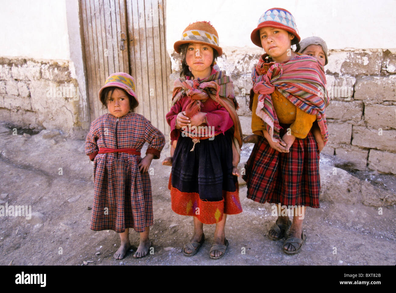 Quechua Indian children, Willoq, Peru Stock Photo - Alamy