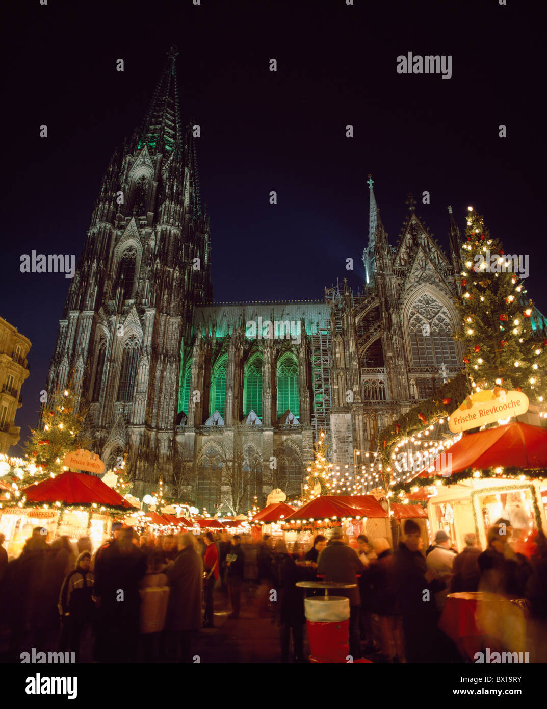 Cologne Cathedral And Christmas Market Stock Photo - Alamy Cologne Cathedral And Christmas Market Stock Photo - Alamy