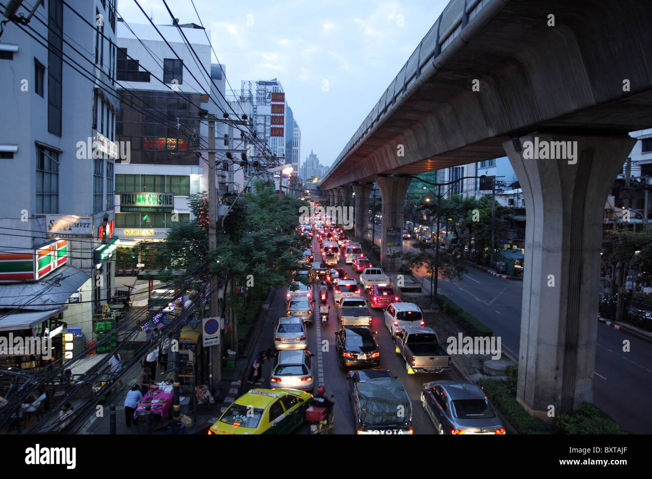 Sukhumvit road hi-res stock photography and images - Alamy