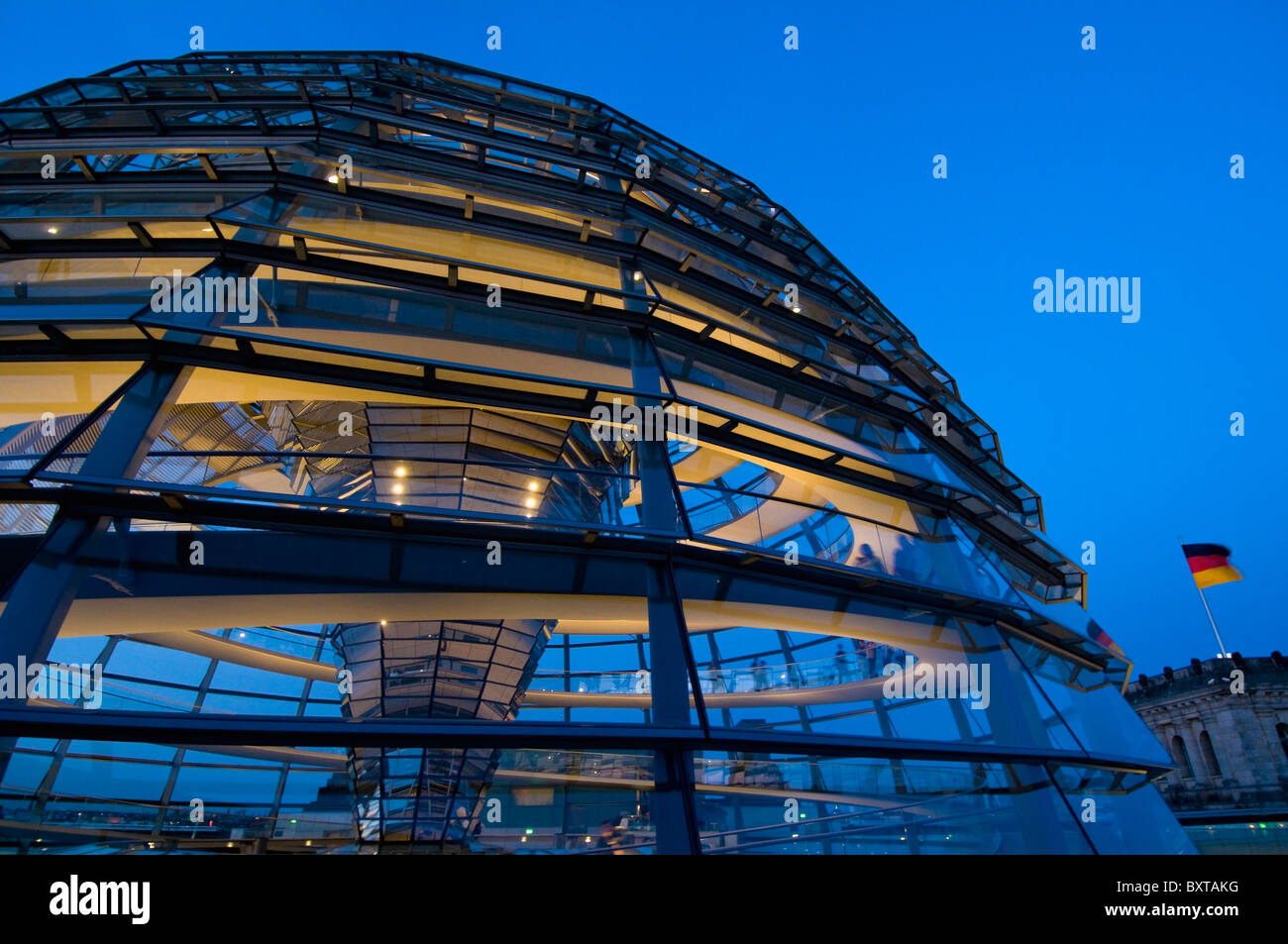 Reichstag Dome At Dusk Stock Photo - Alamy