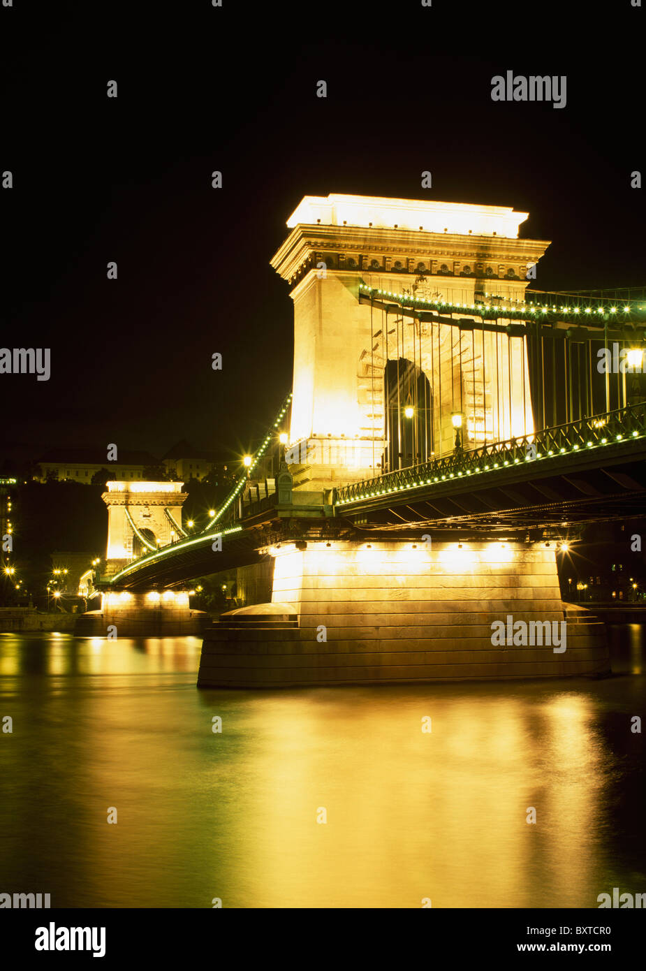 Illuminated Széchenyi Chain Bridge At Night Stock Photo - Alamy