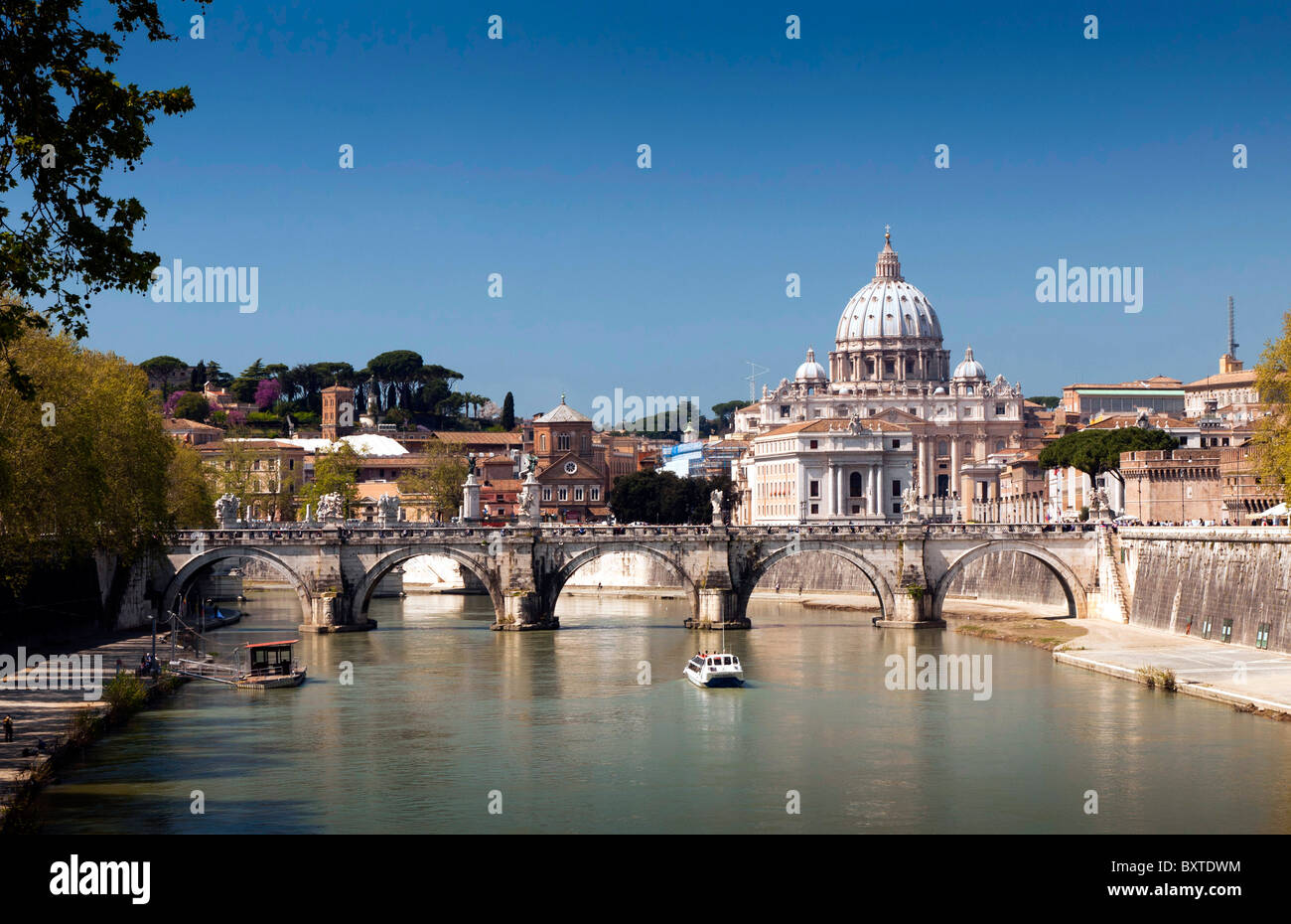 Tevere river and San Pietro dome, Rome, Lazio, Italy, Europe Stock ...