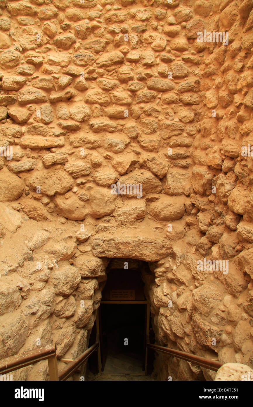 Israel, Negev, Tel Beer Sheba, UNESCO World Heritage Site, the water ...