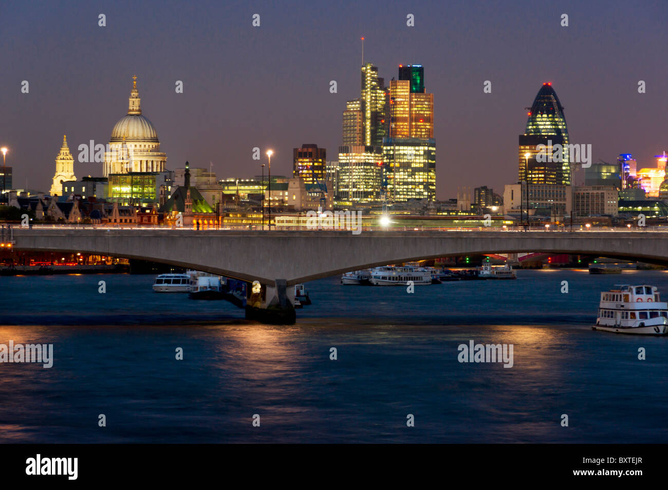 Waterloo bridge skyline london hi-res stock photography and images - Alamy