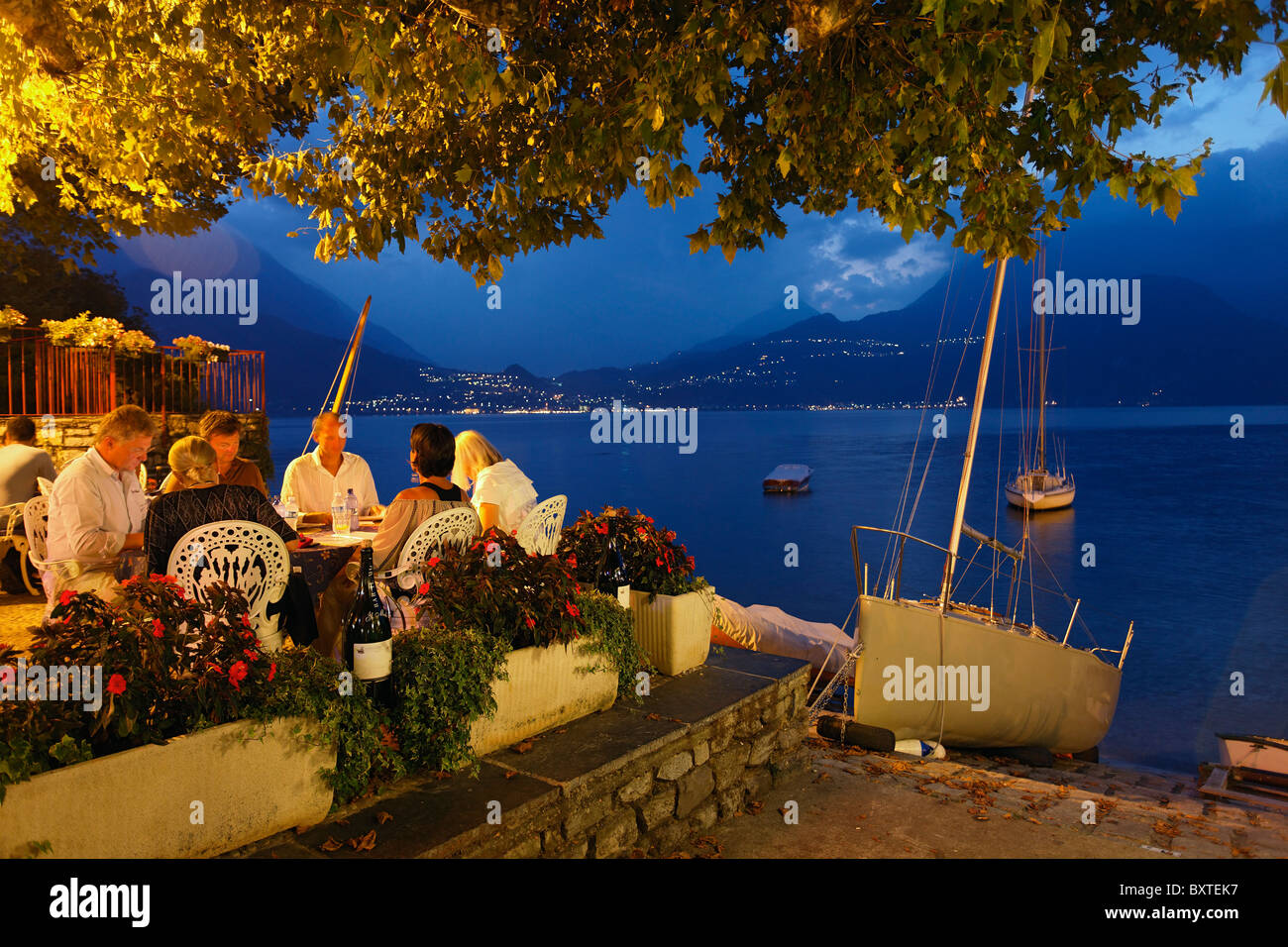 Restaurants, evening mood, Varenna, Lake Como, Lombardy, Italy Stock ...