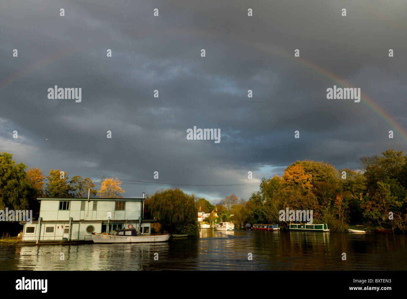 Fall river thames hi-res stock photography and images - Alamy