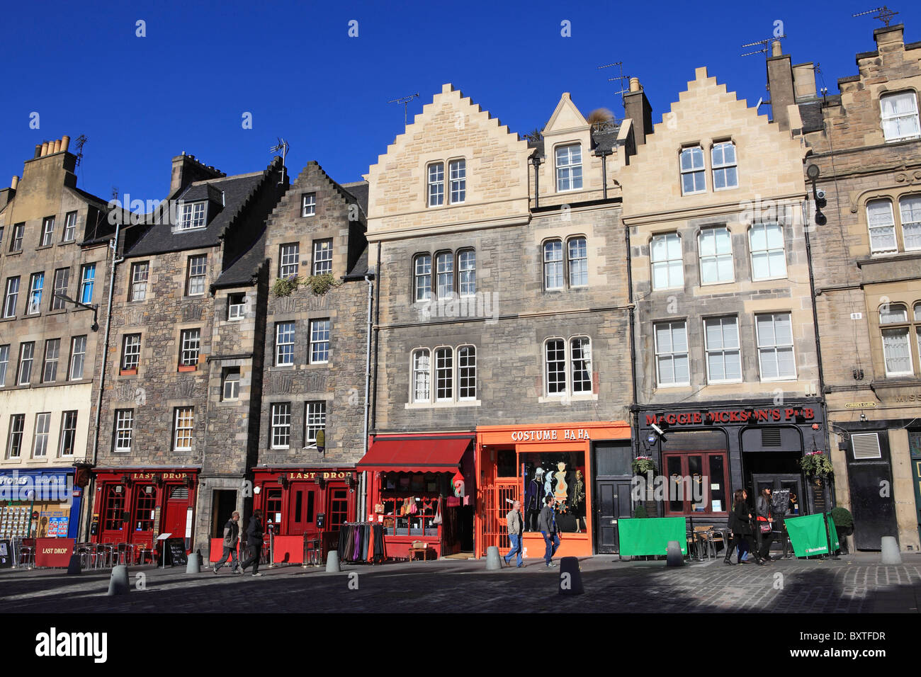 Edinburgh, Autumn, Grassmarket Stock Photo - Alamy
