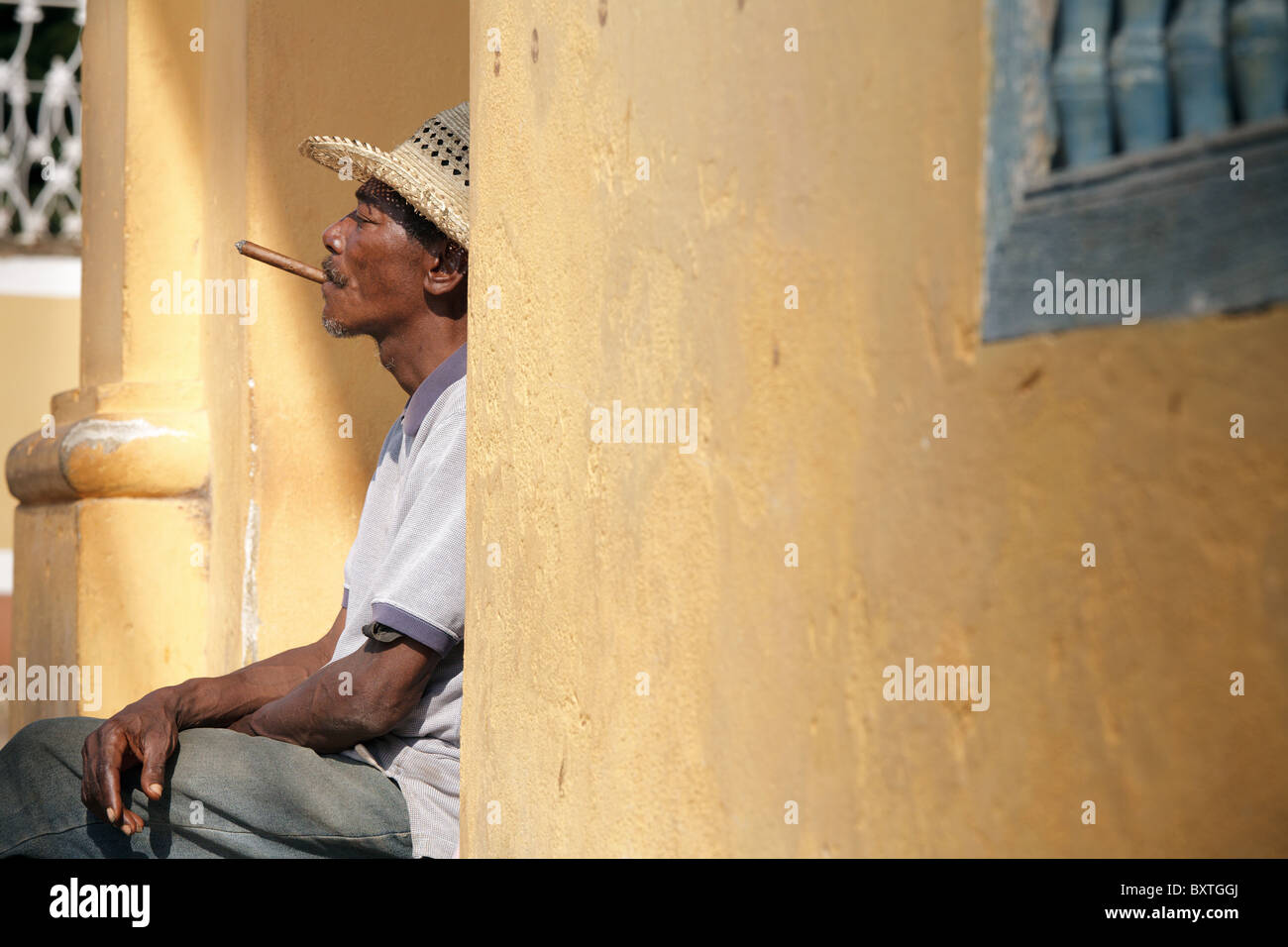 Instraw hi-res stock photography and images - Alamy