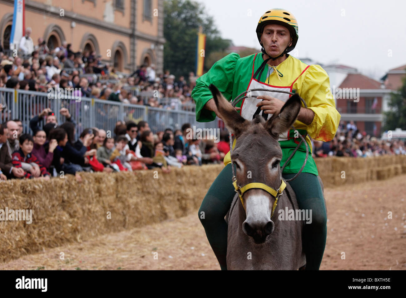 Donkey races hi-res stock photography and images - Alamy