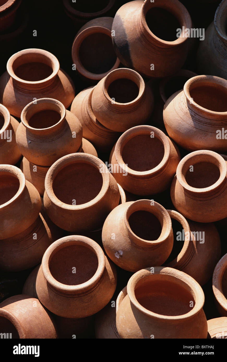 Indian clay pots hi-res stock photography and images - Alamy