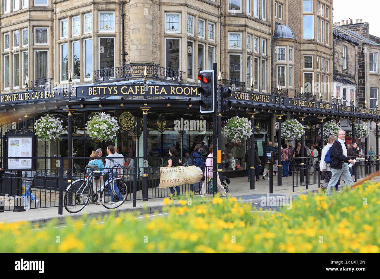 Bettys cafe hi-res stock photography and images - Alamy