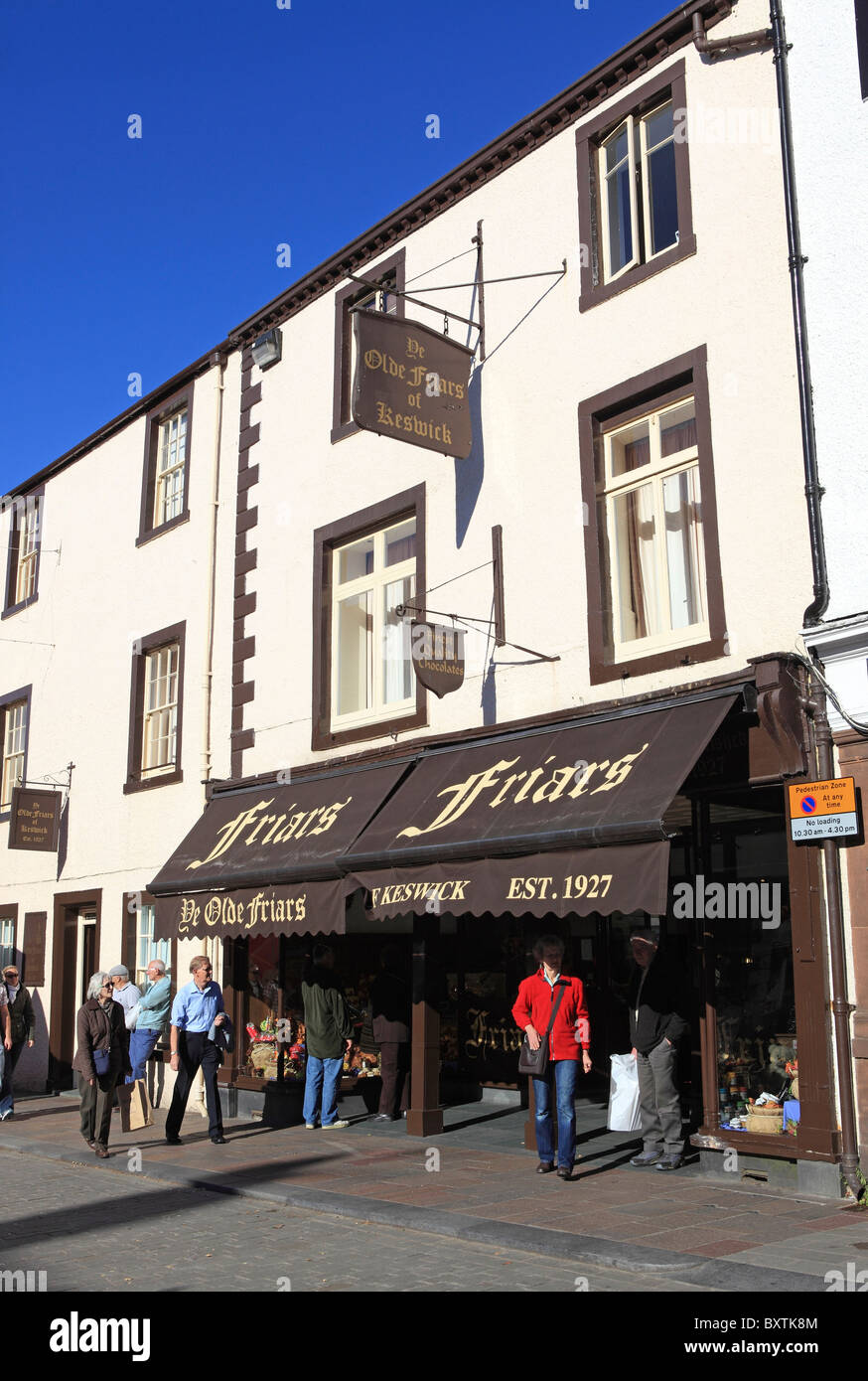 Lake district keswick shops hi-res stock photography and images - Alamy