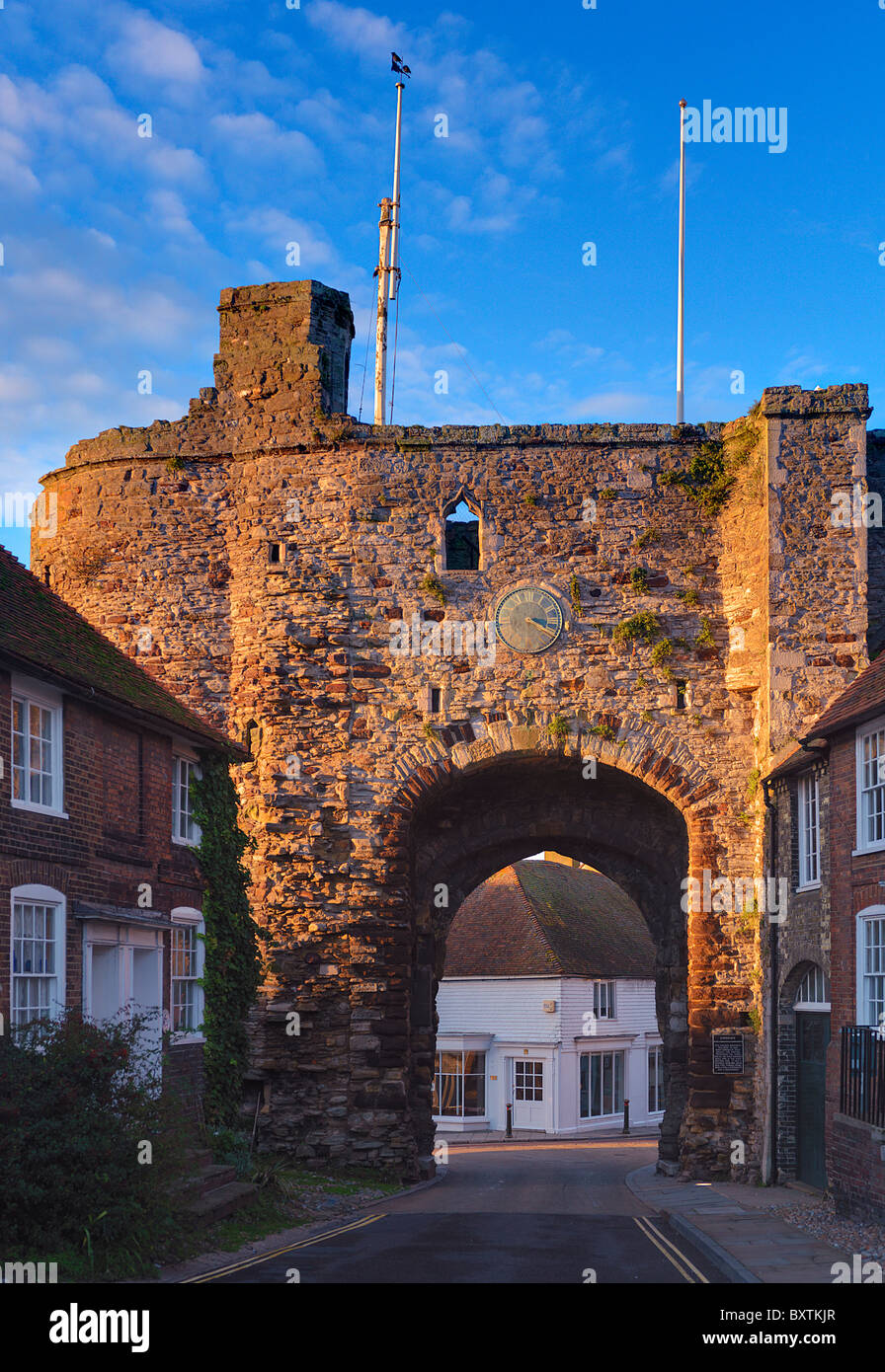Landgate arch rye hi-res stock photography and images - Alamy