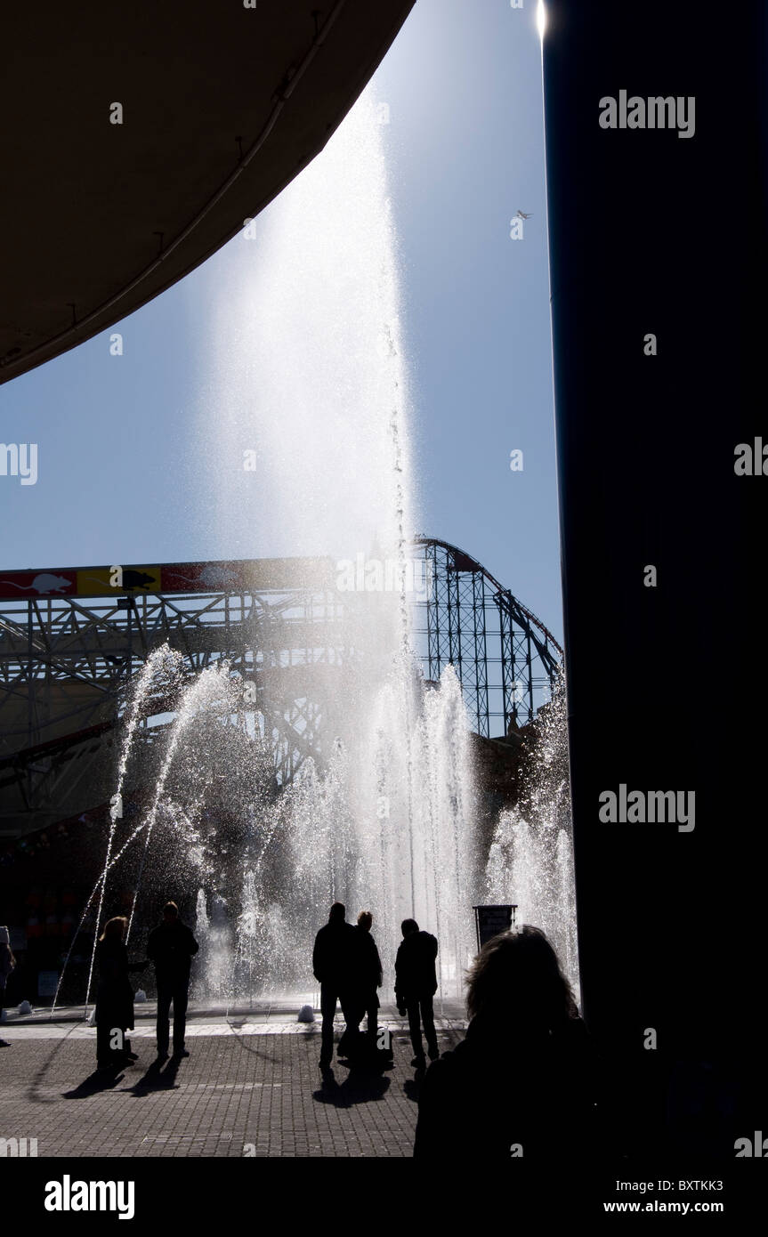 Dancing water show at Blackpool Pleasure Beach (fairground), England ...