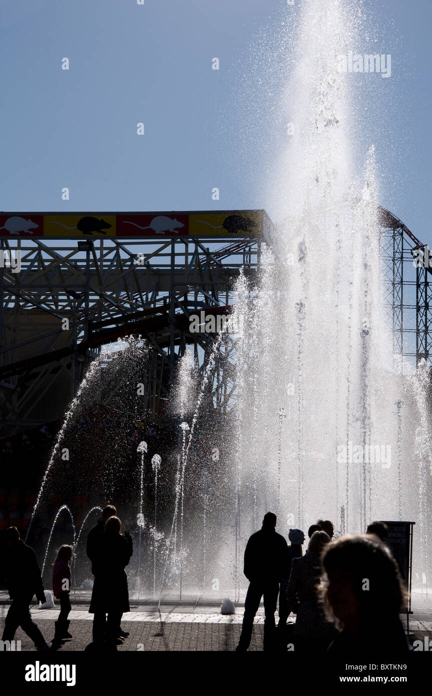 Dancing water show at Blackpool Pleasure Beach (fairground), England ...