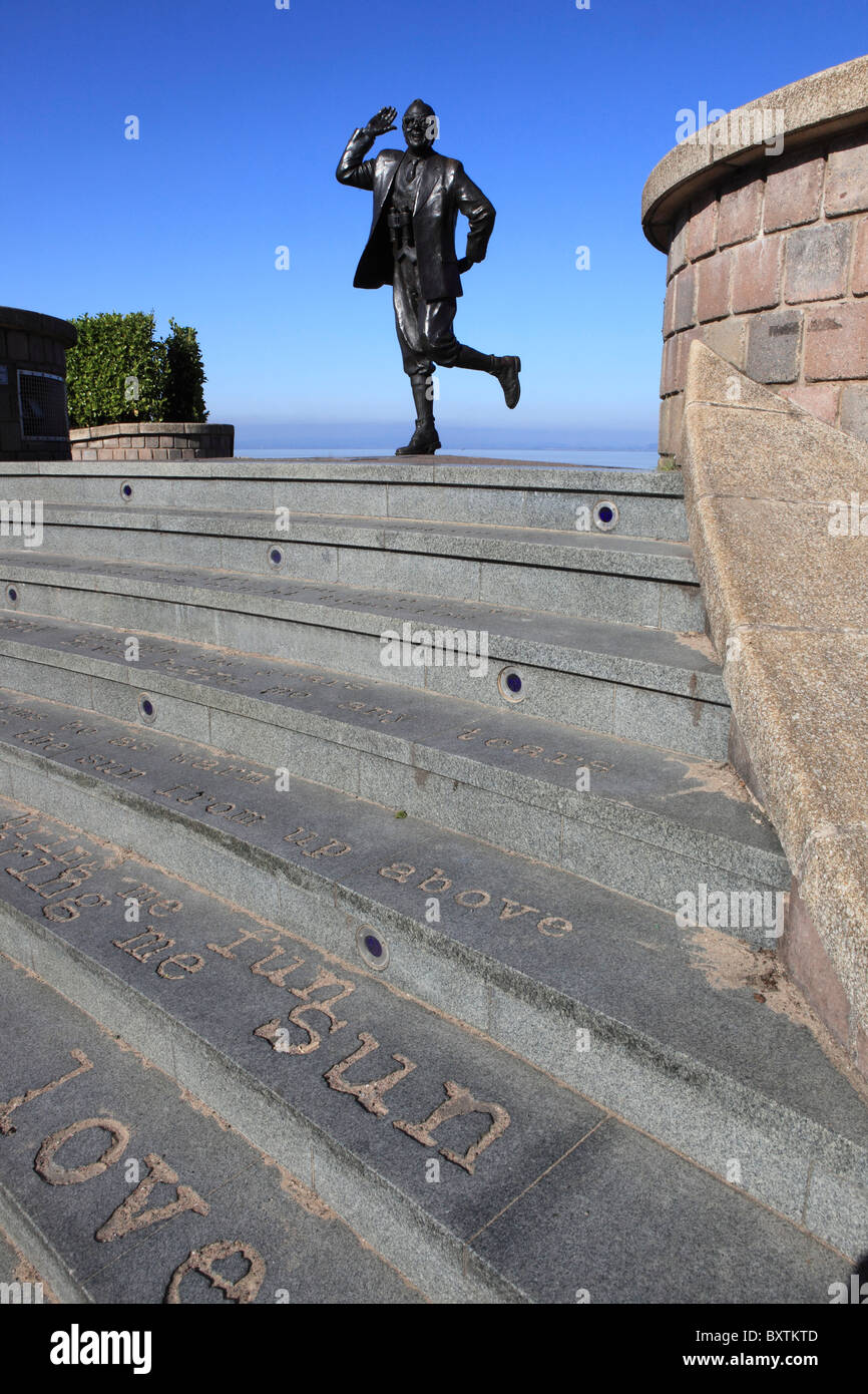 Lancashire, Morecambe, The Eric Morecambe Memorial Statue Stock Photo ...