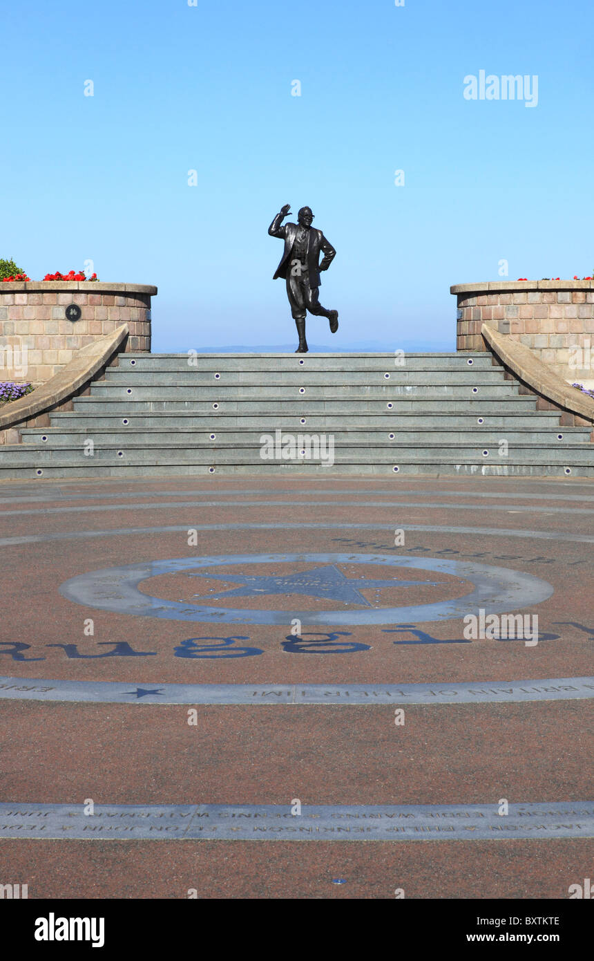 Eric morecambe statue memorial uk hi-res stock photography and images ...