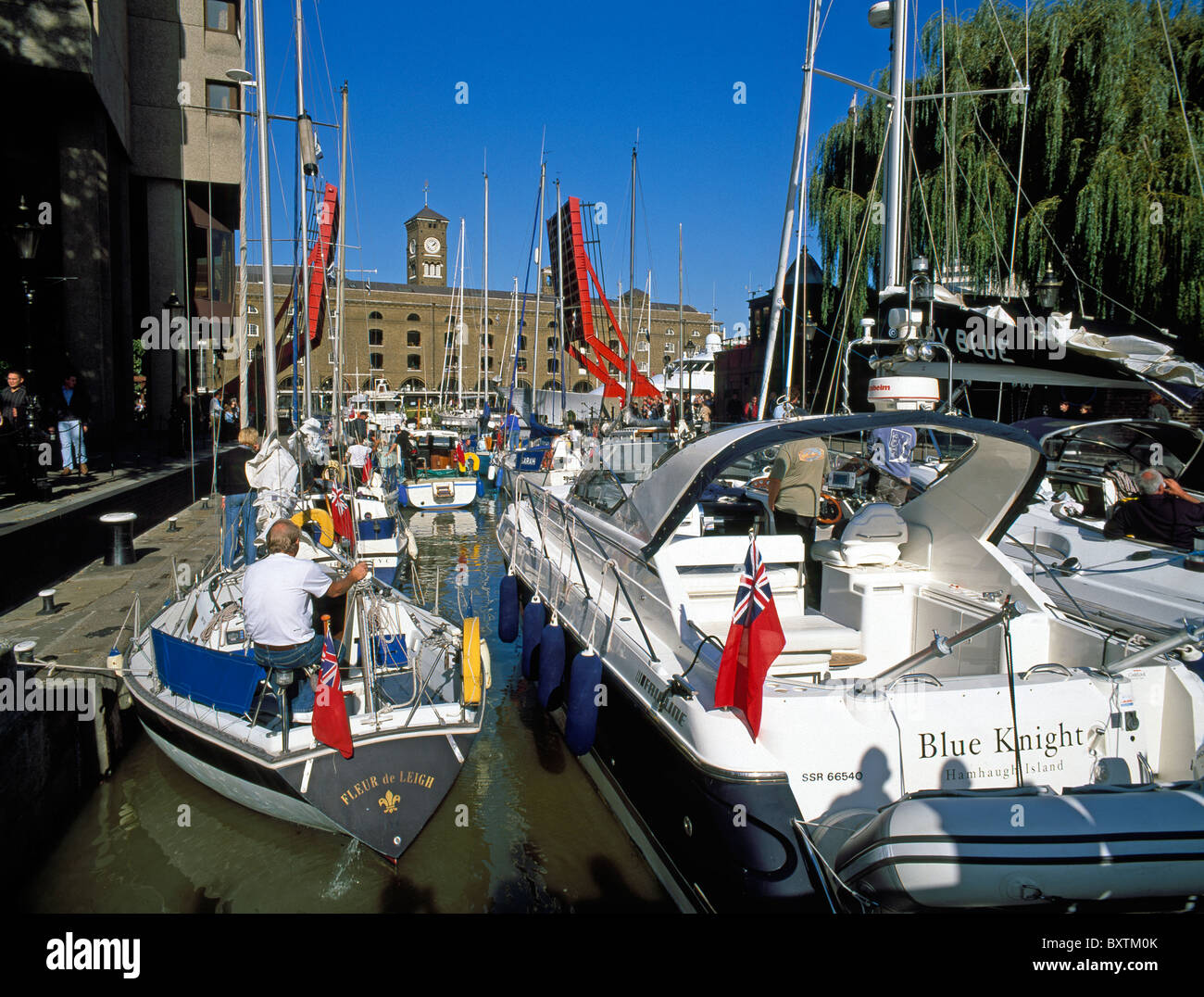 St catherine dock hi-res stock photography and images - Alamy