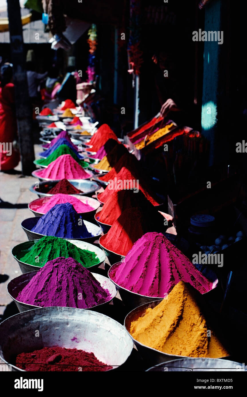 Dyeing powder hi-res stock photography and images - Alamy