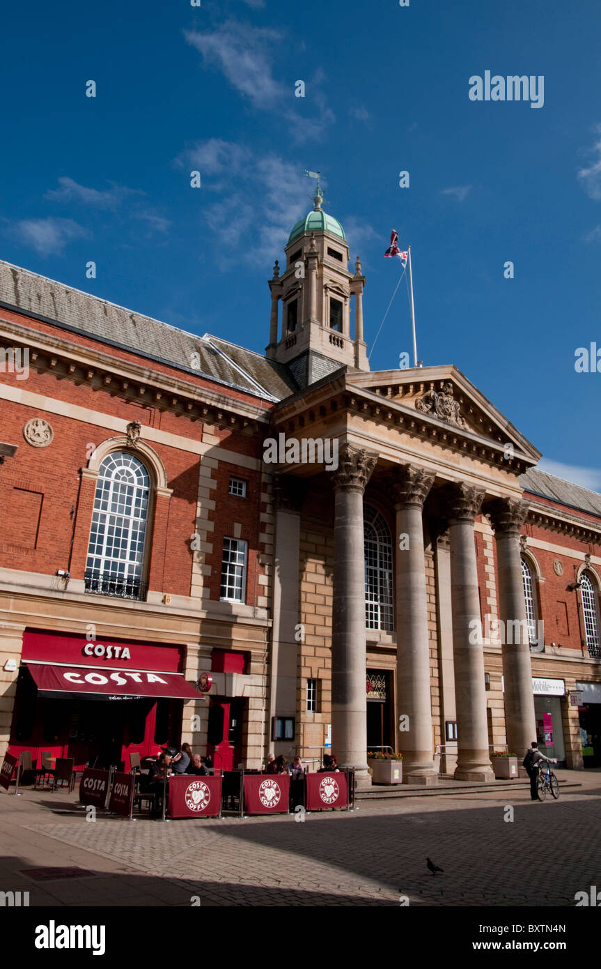 Peterborough architecture hi-res stock photography and images - Alamy