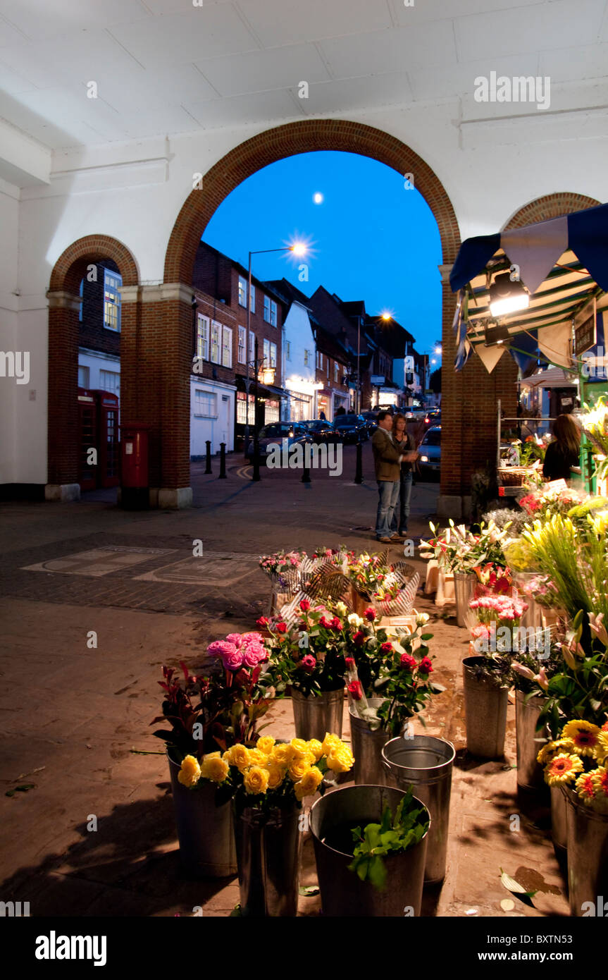 Surrey, Guildford Flower Stall Dusk Stock Photo - Alamy