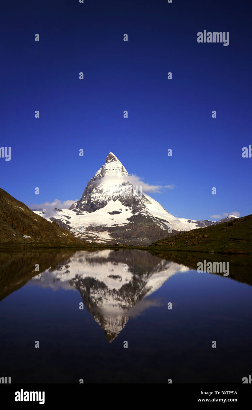 Triangle mountain hi-res stock photography and images - Alamy