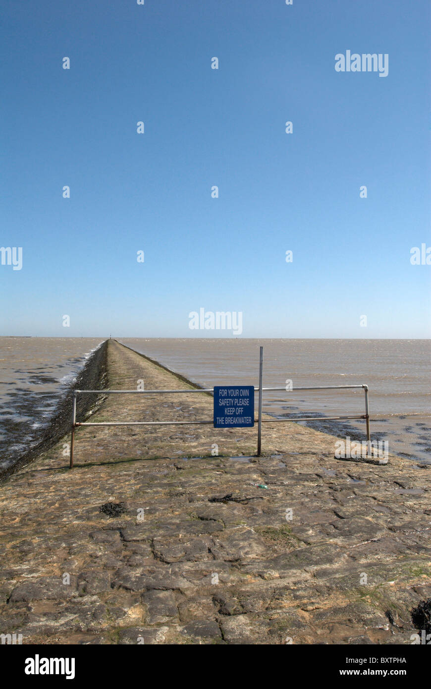 Sea defence harwich hi-res stock photography and images - Alamy