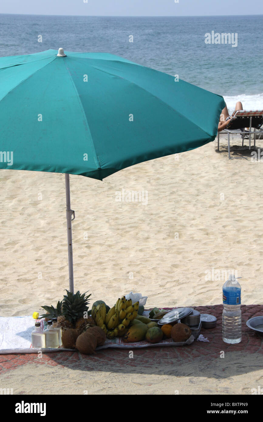 Beach sun bath hi-res stock photography and images - Alamy