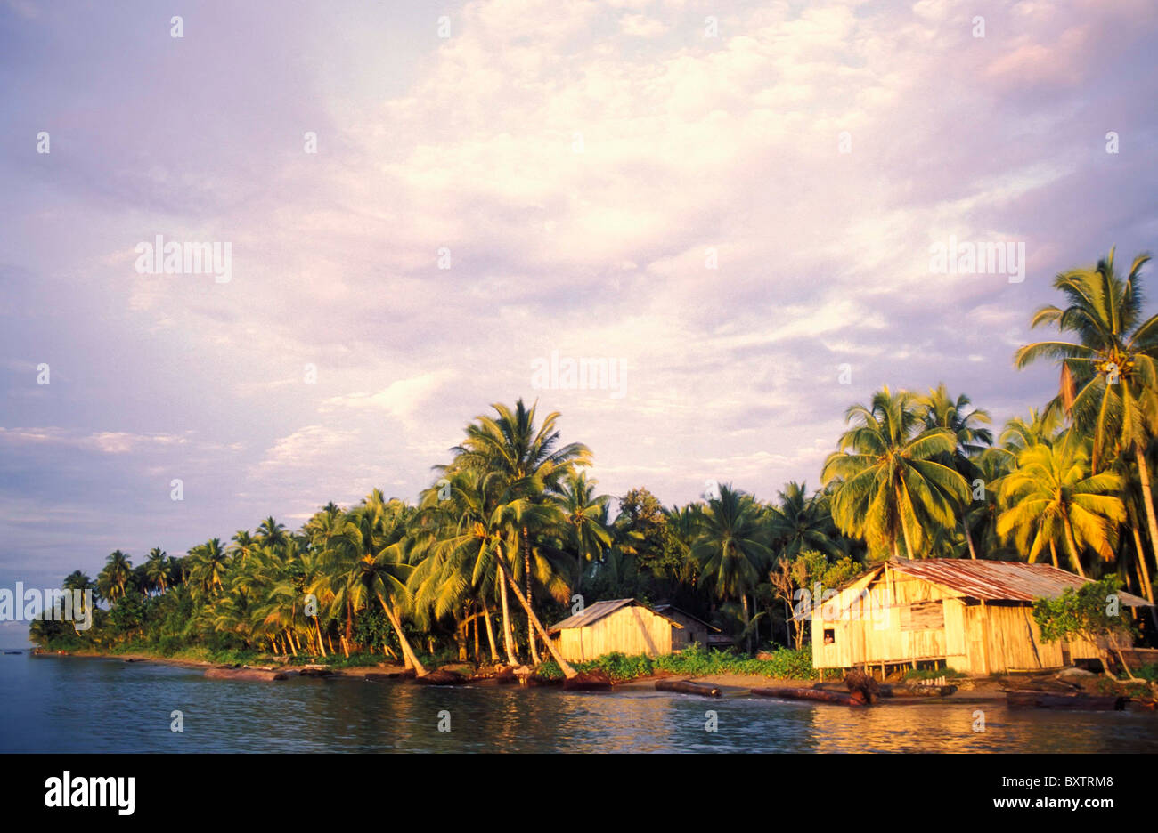 Wooden huts on stilts hi-res stock photography and images - Alamy
