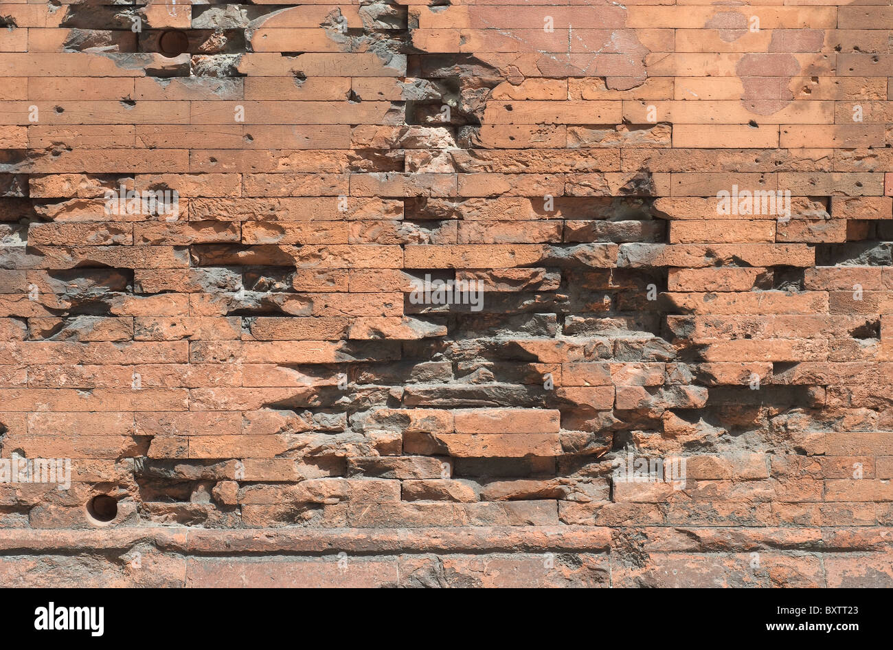 Demolished brick wall hi-res stock photography and images - Alamy