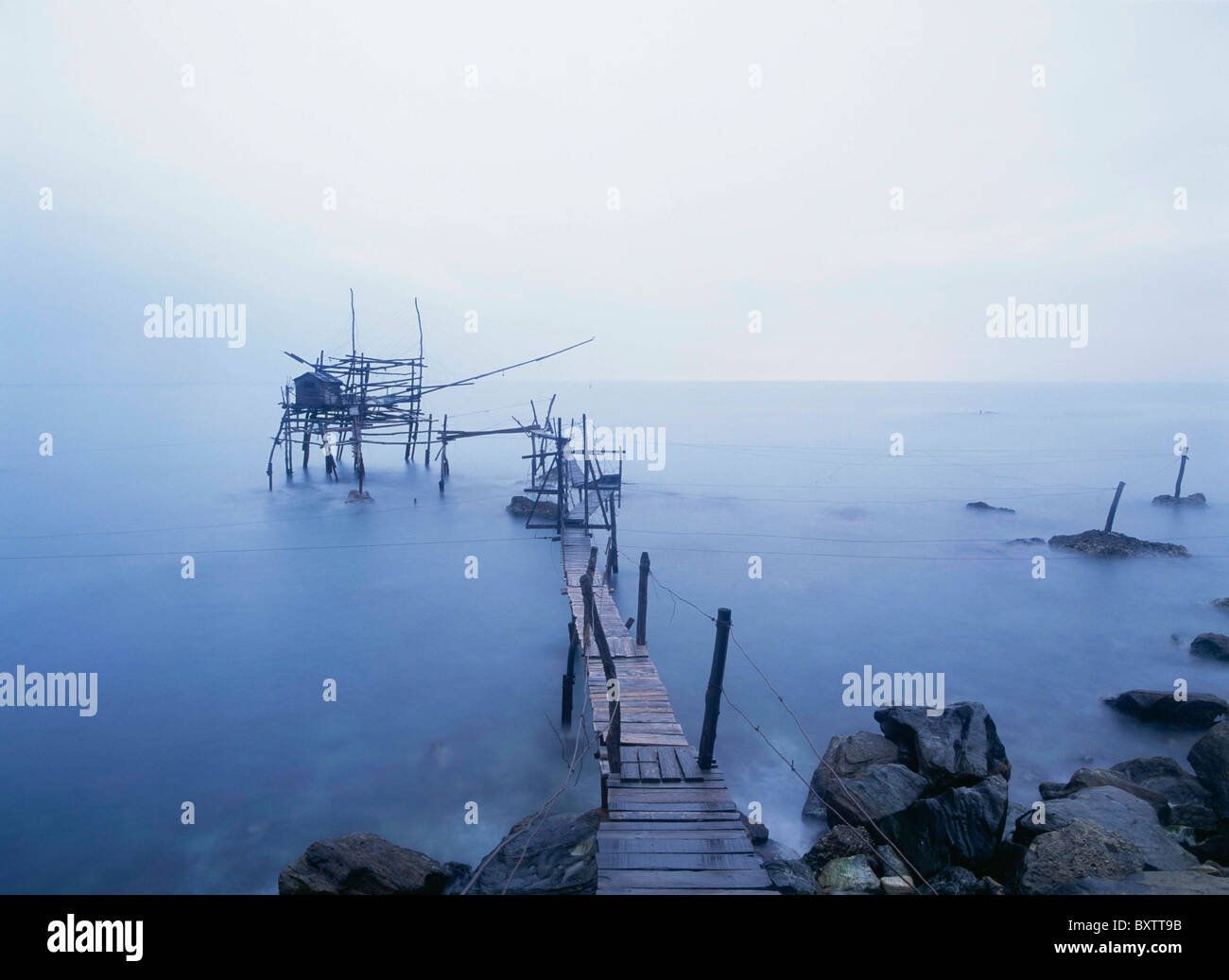 Fishing platform fishing pier hi-res stock photography and images - Alamy